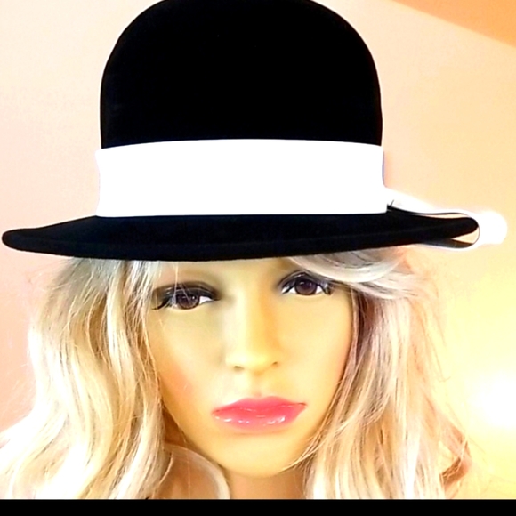 Vintage | Accessories | 6s Mr John Famous Hatmaker Classic Wool Bowler ...